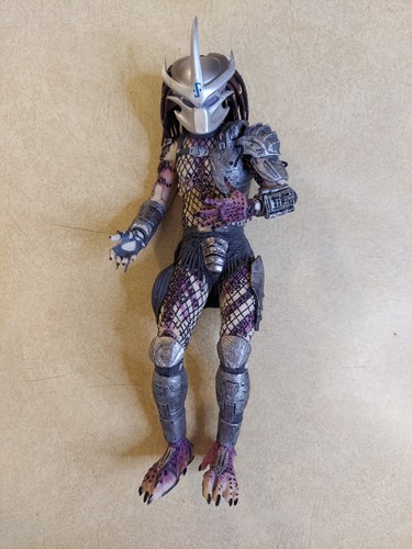 NECA Ultimate Enforcer Predator Figure from Bad Blood & Enforcer 2 Pack ...