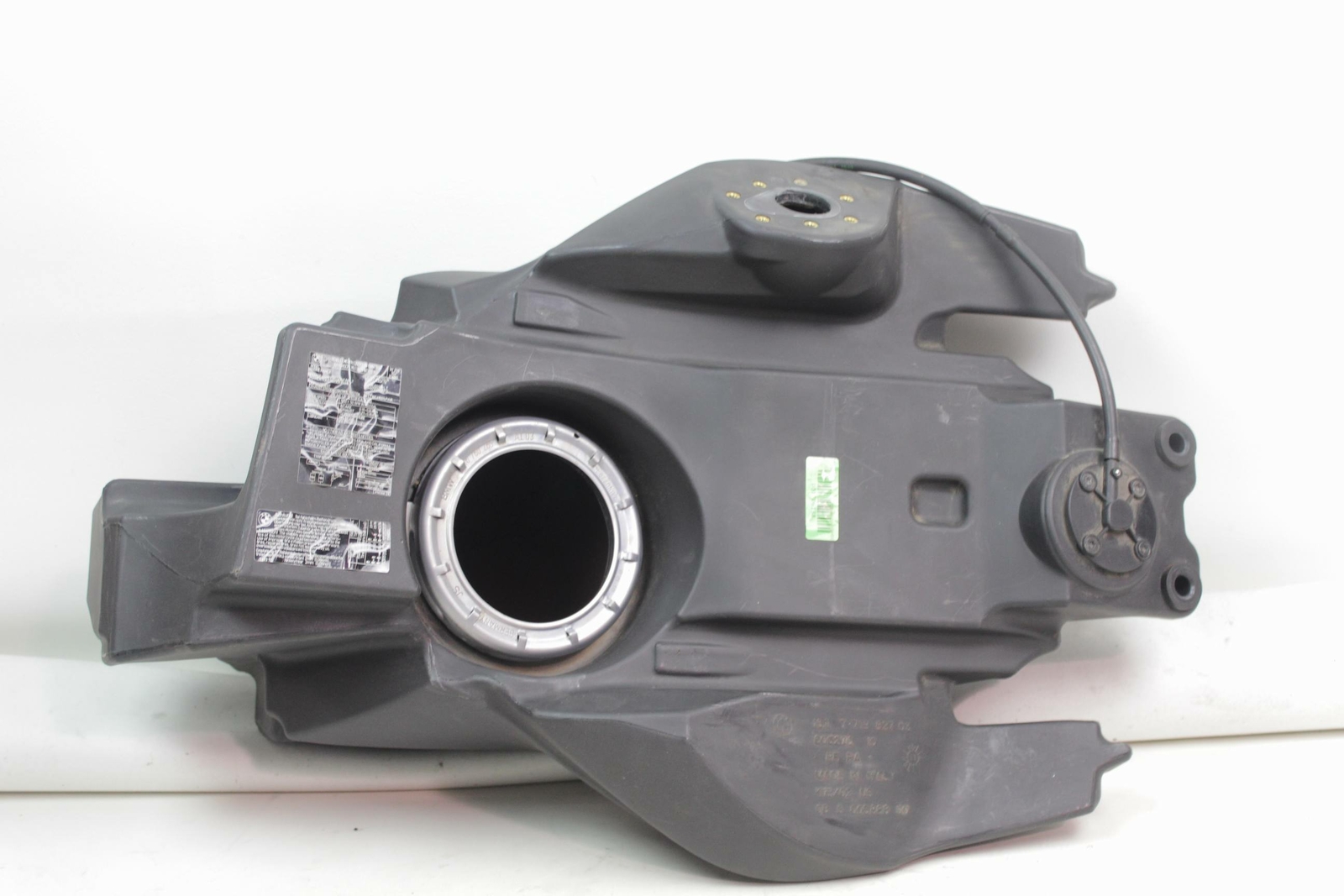 BMW F800R F 800 06-14 OEM Fuel Gas Petrol Tank Cell Fairing 16118529408 ...