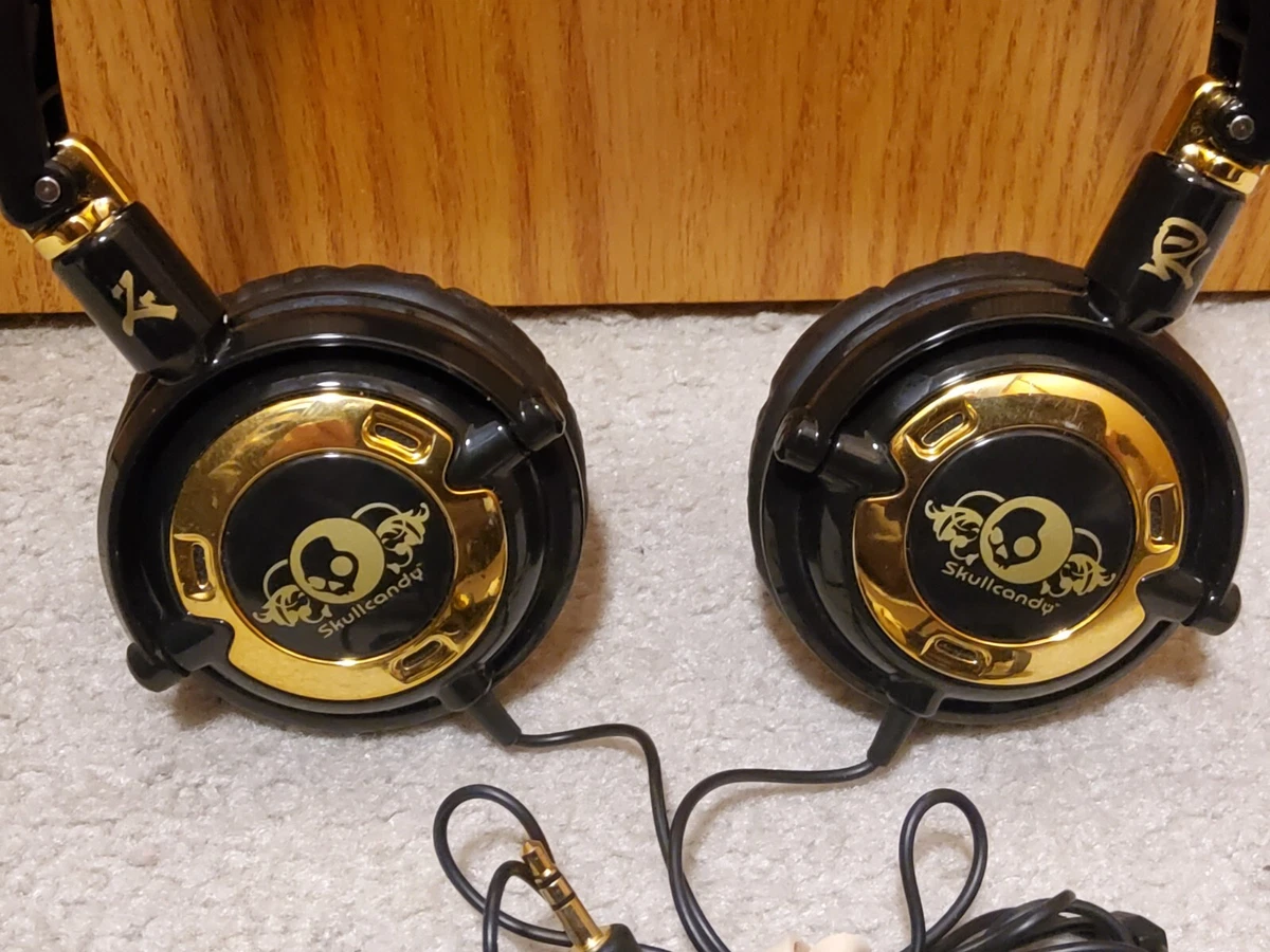 Gold Skullcandy