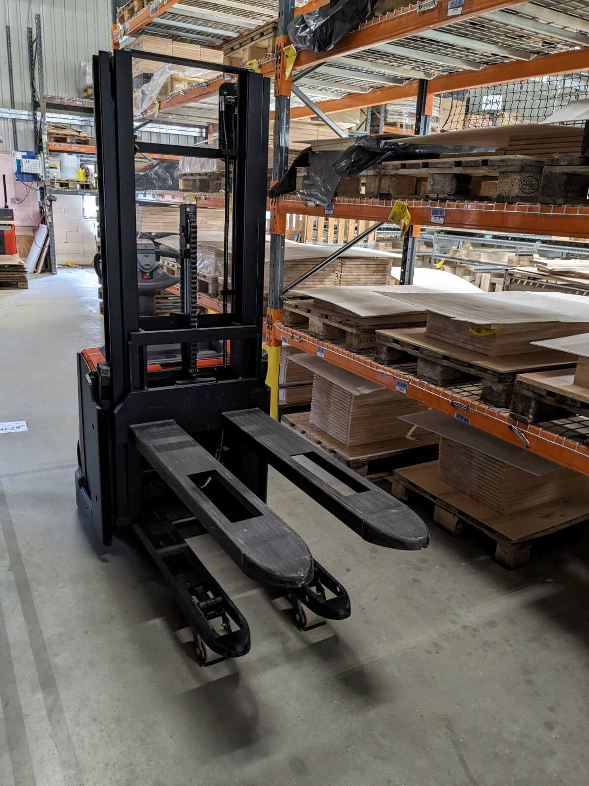2022 BT (TOYOTA) SWE120L 1200kg ELECTRIC PALLET STACKER FORKLIFT 16hrs ...