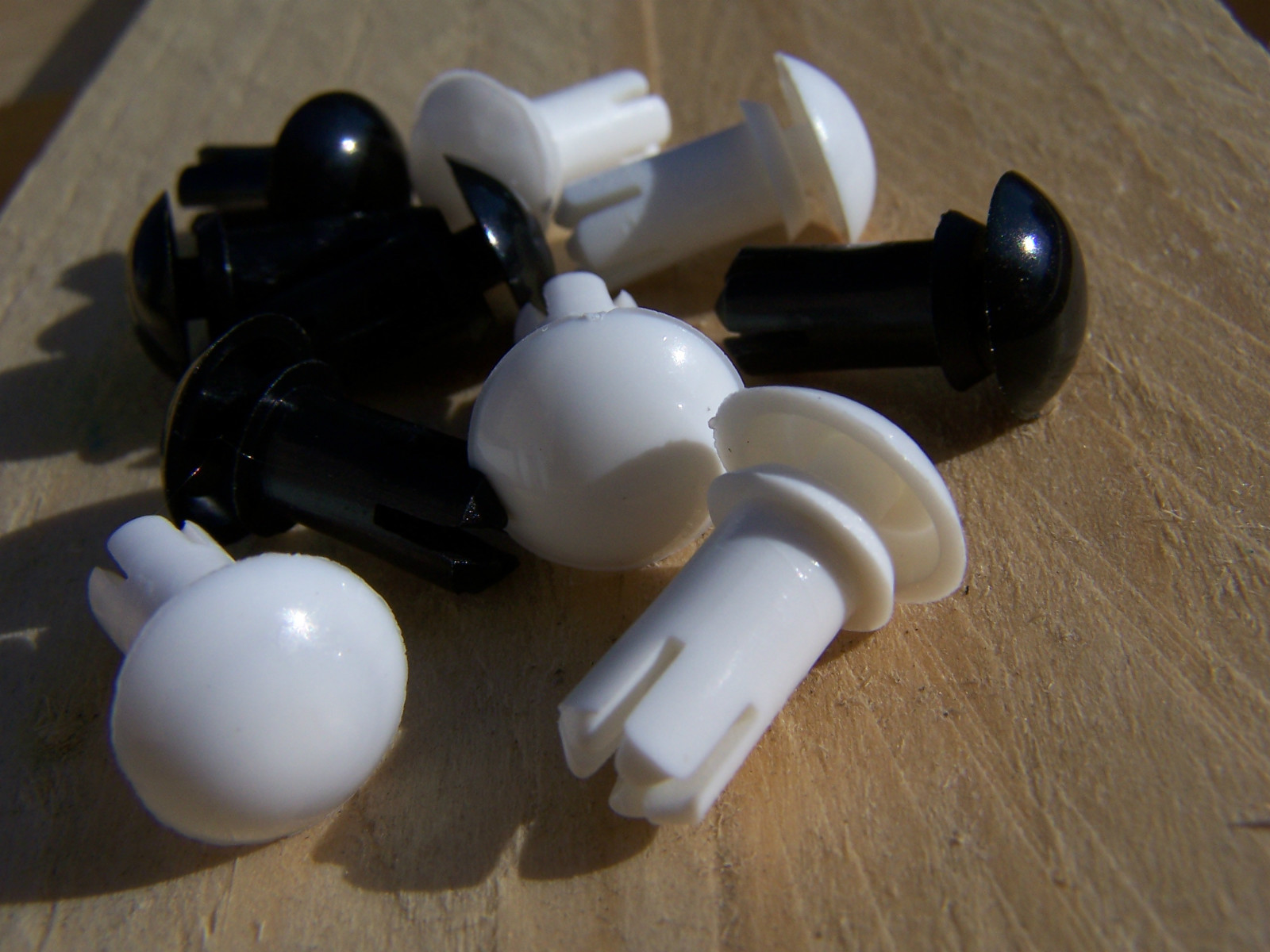 Plastik Spreizniete Kunststoff schwarz oder weiß Ø 3 4 5 und 6mm versch ...