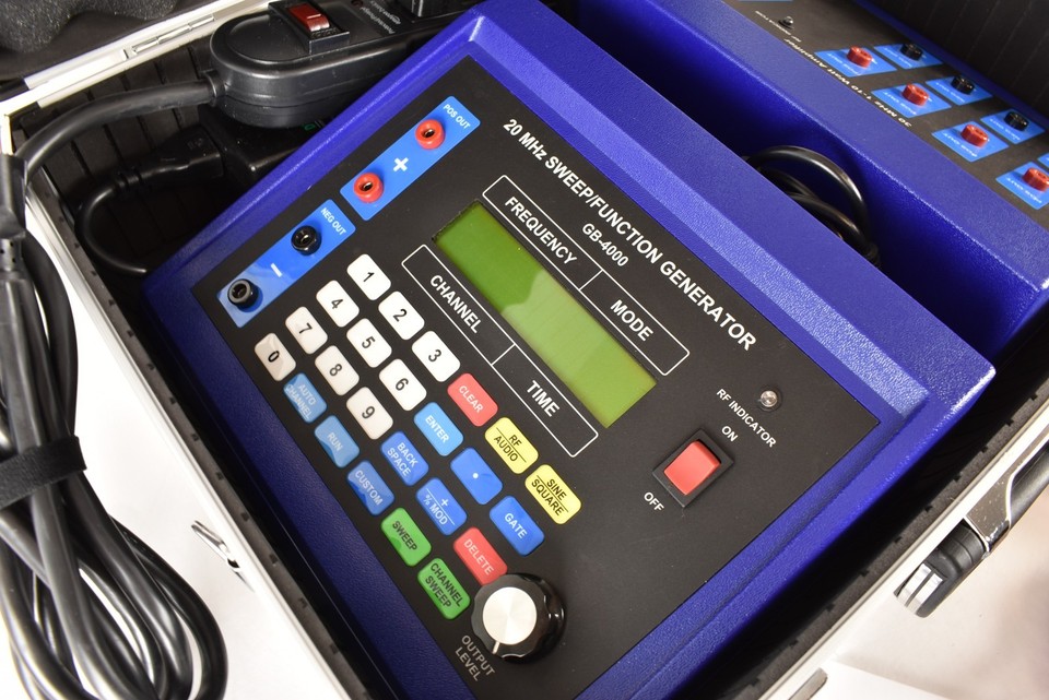 GB4000 Rife Frequency Generator and SR-4 Amplifier Travel Combo Pack ...