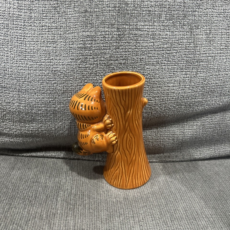 Garfield the Cat Enesco Ceramic Bud Flower Vase Claws in Tree 5 ...