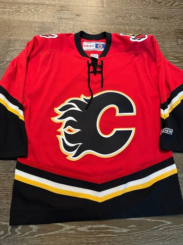 Vintage Calgary Flames Home RED NHL Jersey MED M CCM Blasty shoulder ...