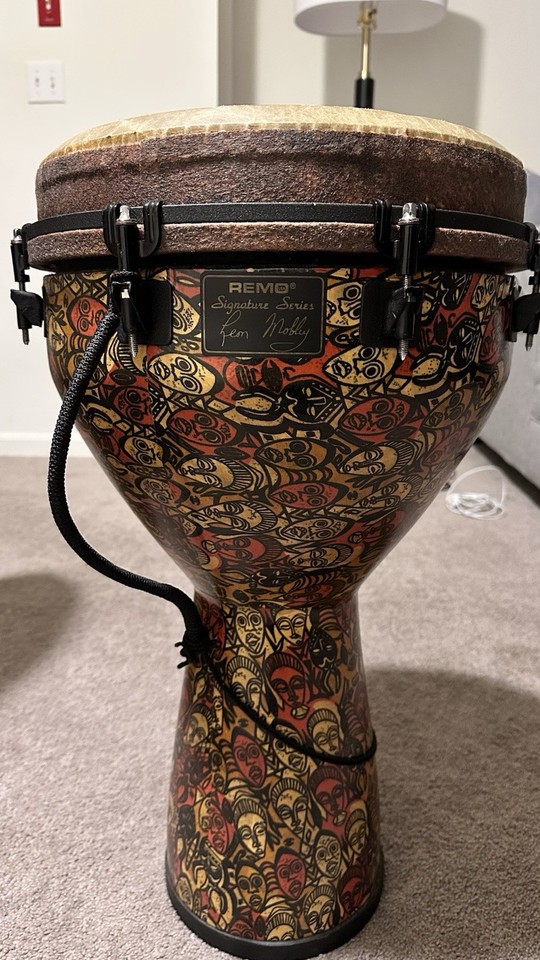 Remo Signature Djembe Drum Leon Mobley Fiberskyn 3 Reno Drum Mondo Mo ...