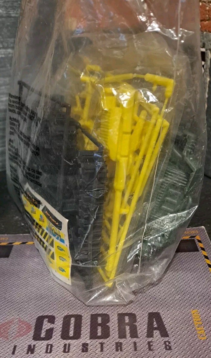 GI JOE ~ 1994 SEALED SONIC BOOM TANK (only) STILL SEALED ~ Street ...