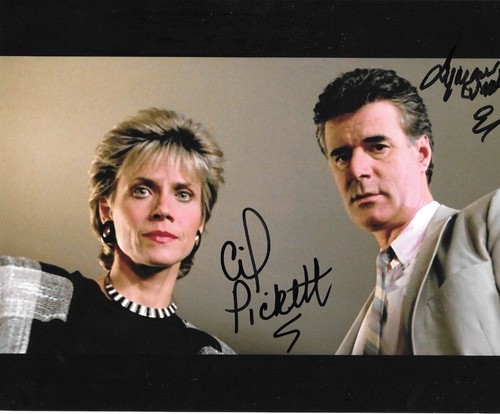 * LYMAN WARD & CINDY PICKETT * signed 8x10 photo * FERRIS BUELLER'S DAY ...