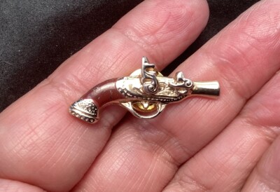 Vintage Gold Tone Flint Lock Pistol Gun Firearm Lapel Hat Pin | eBay
