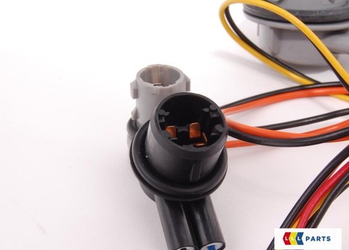 Genuine Audi Q7 Rear Bumper Light Bulb Holder With Wiring Loom ...