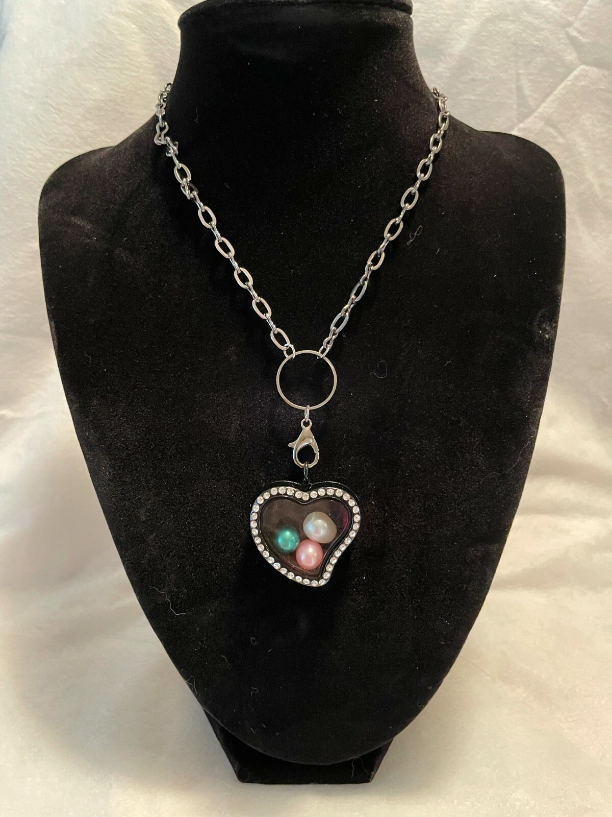 Black Heart Shaped Rhinestone Locket with ~24 in Chain with 3 Rice ...
