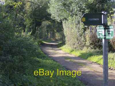 Photo 6x4 The Chiltern Way Extension Cray's Pond This track forms part ...