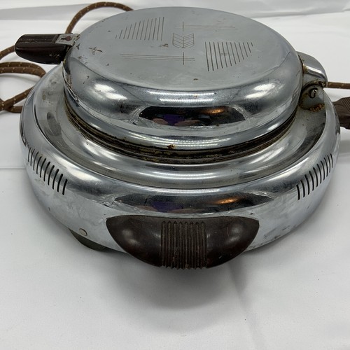 Art Deco Vtg GENERAL ELECTRIC WAFFLE MAKER IRON -CHROME & Plastic ...
