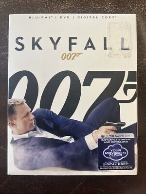 Skyfall (Blu-ray/DVD, 2013, 2-Disc Set, Includes Digital Copy ...