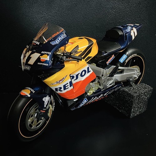 1/6 Pma Repsol Honda Rc211V 2002 V.Rossi | eBay