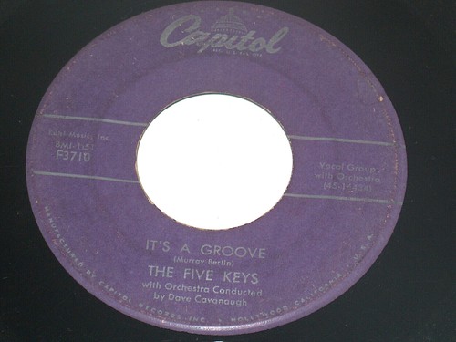 45 RPM The Five Keys Four Walls , It's A Groove Capitol Disque Vinyle ...