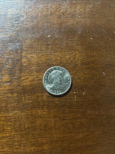 1980 D Susan B Anthony Liberty *One Dollar Coin* Circulated Rare Wide ...