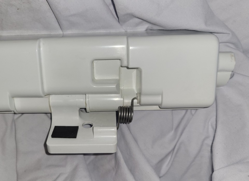 GE Refrigerator Door Mullion WR17X13240 OEM /used. Fits GE Model # ...