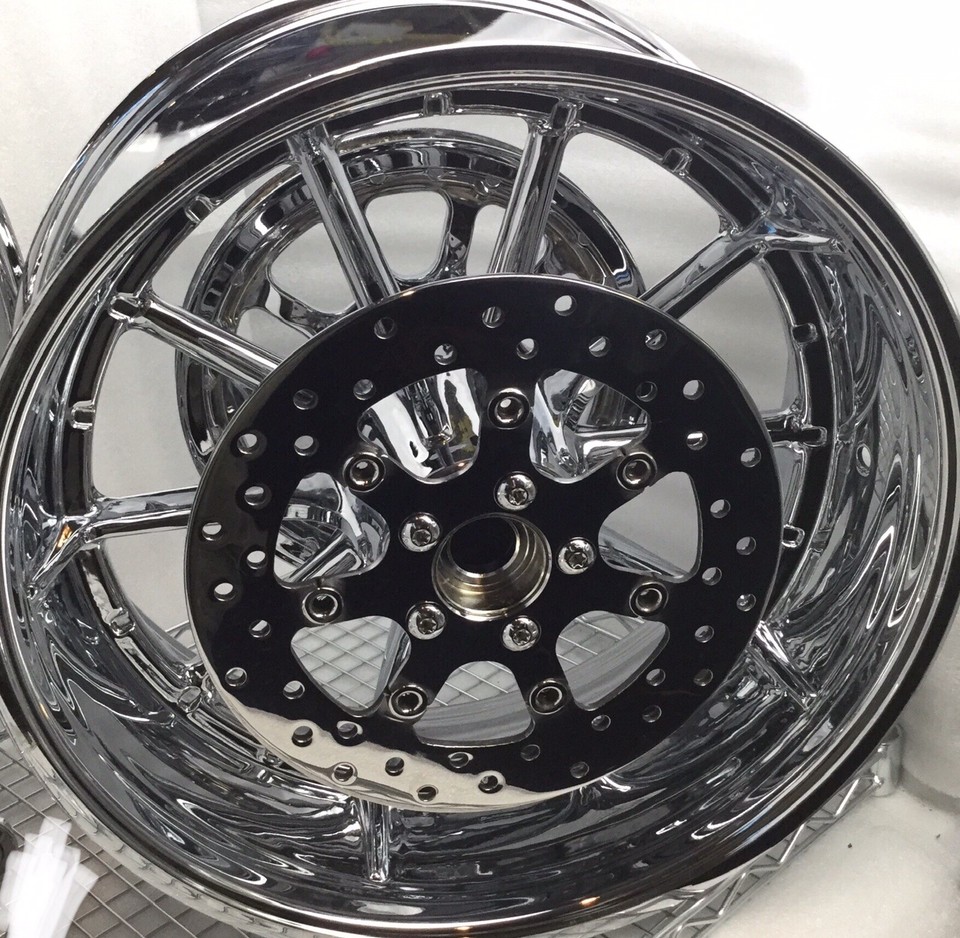 Harley Breakout Softail 2013 -24 Wheels Custom RIMS PULLEY & BEARING ...