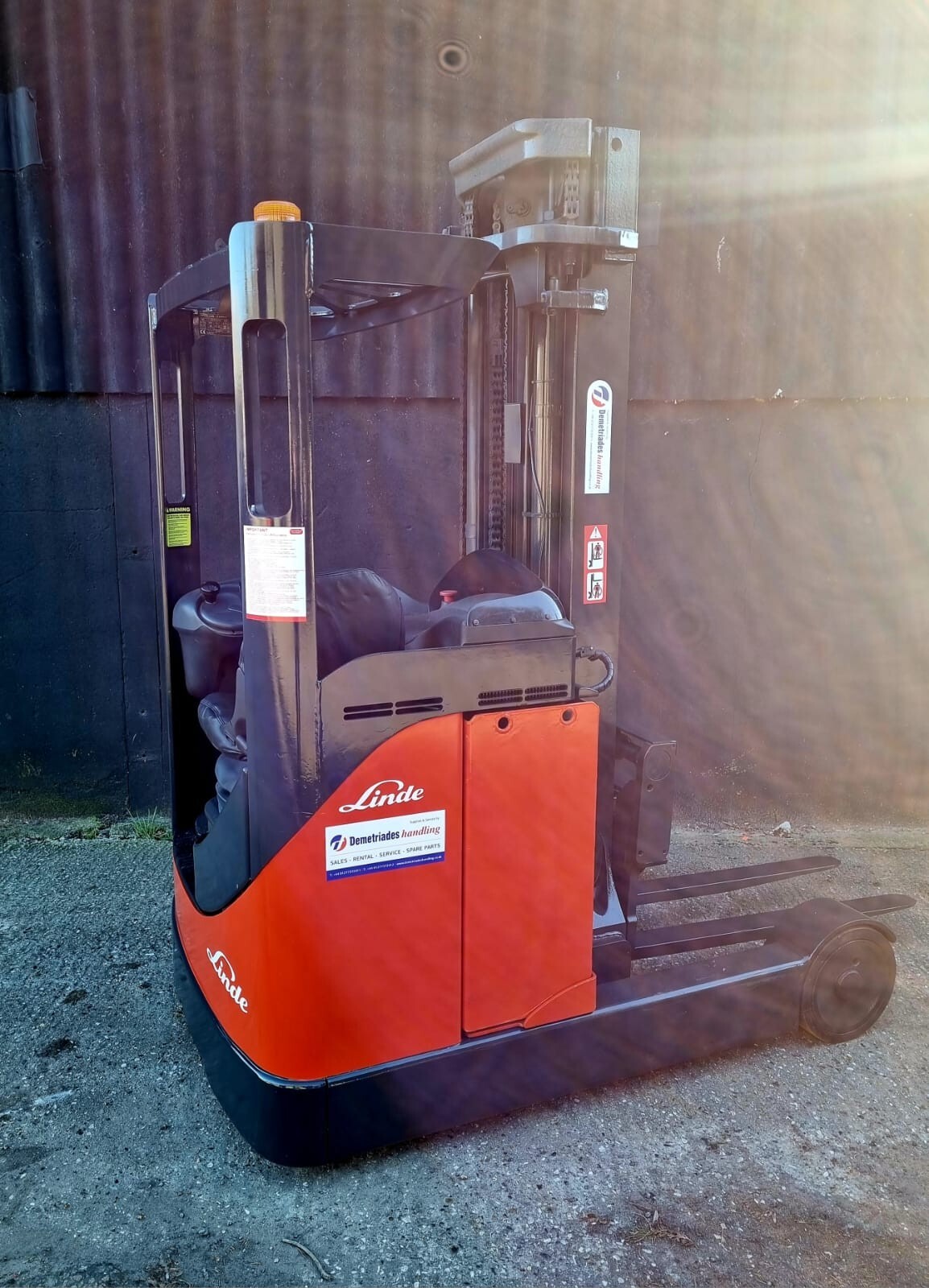 Linde R20 Electric Reach Truck/Narrow Aisle Forklifts/ 5.4 Meters Lift ...