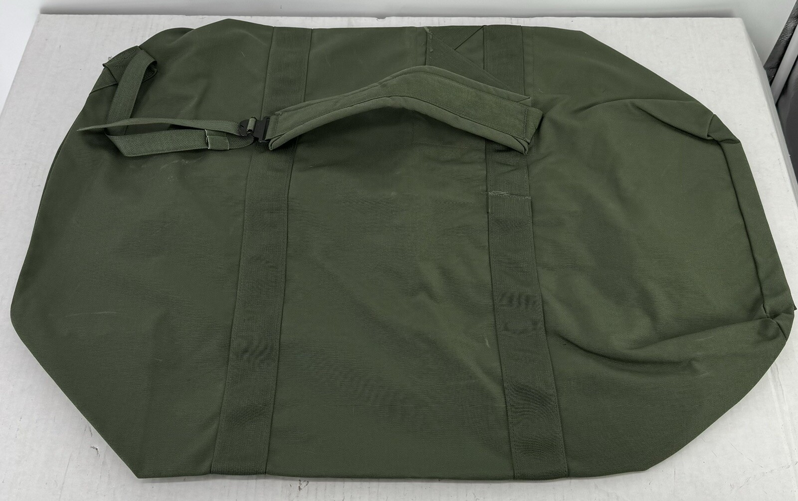 API Sport Duffel Bag - Green (8465016046541) for sale online | eBay