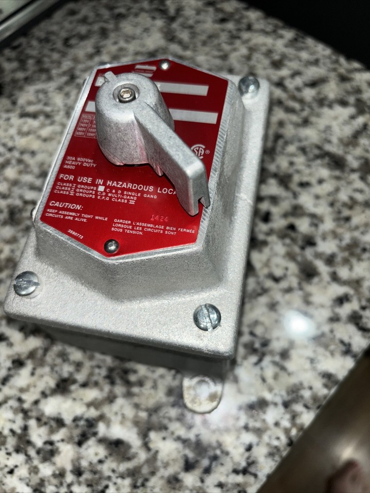 Eaton C-H Selector Switch. Hazardous Areas. DSD-SR30221 Ships Free. | eBay