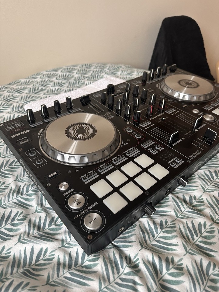 Pioneer DDJ-SR DJ Controller | eBay UK