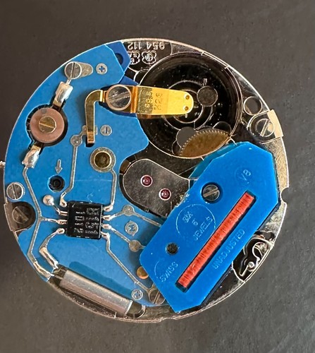 GENUINE ESA ETA 954.112 QUARTZ MOVEMENT SWISS MADE - DATE @3 - FROM ...