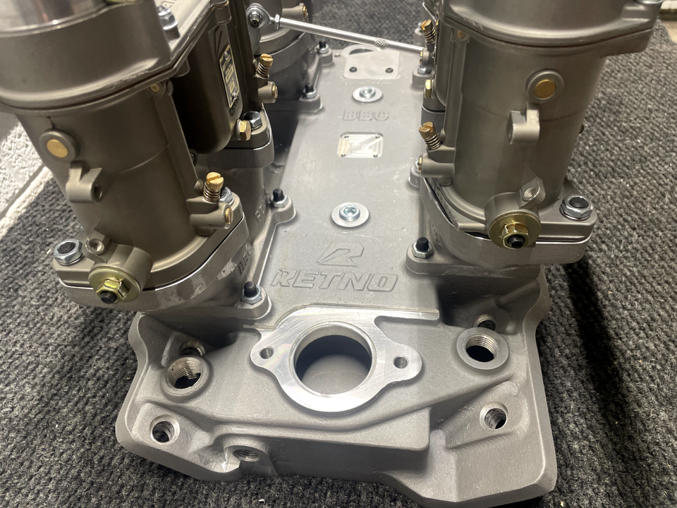 BBC Chevy Retno Weber Intake and 48 IDA Set Up For Lola McLaren CanAm ...