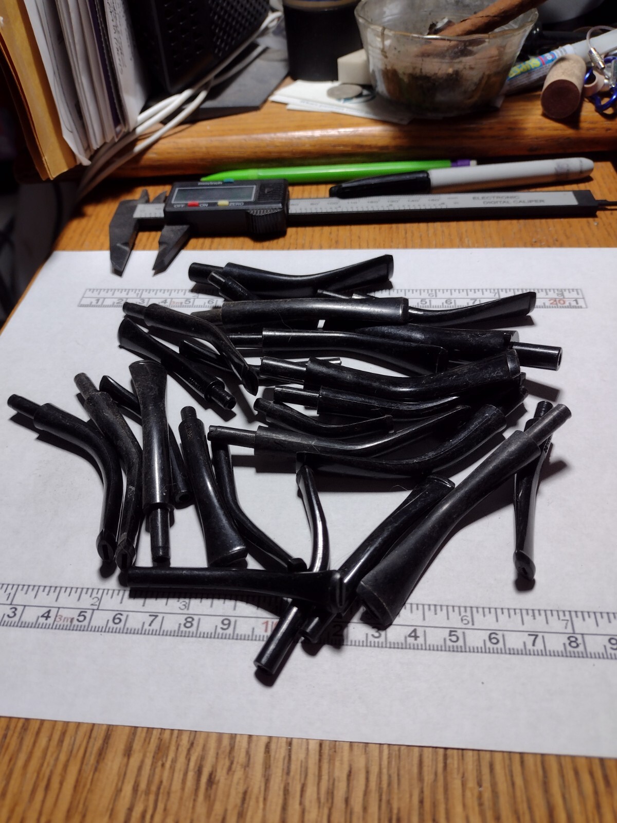 Lot of 25 Bent Plastic Tobacco Pipe Stems Mouth Pieces bits One Size ...