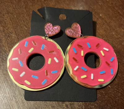 Universal Studios Exclusive The Simpsons Large Sprinkled Donut Earrings ...