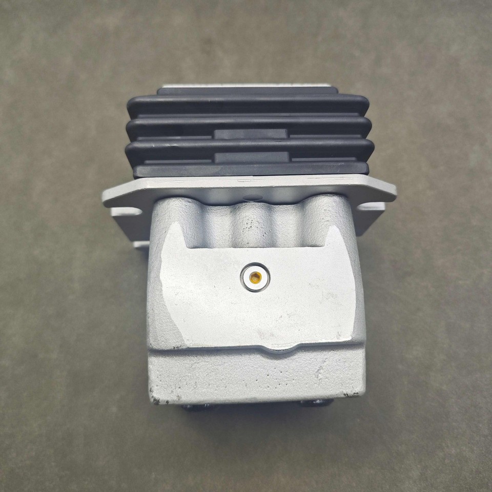 New Pilot Valve for 376-9702 3769702 Caterpillar CAT 301.7D 302.2D 302 ...