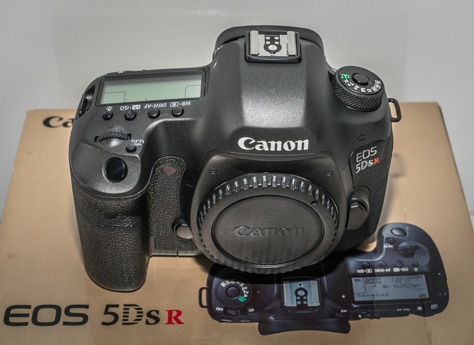 Canon Eos 5DSR 50.6 megapixels Camera Body (MINT) + Original Canon ...