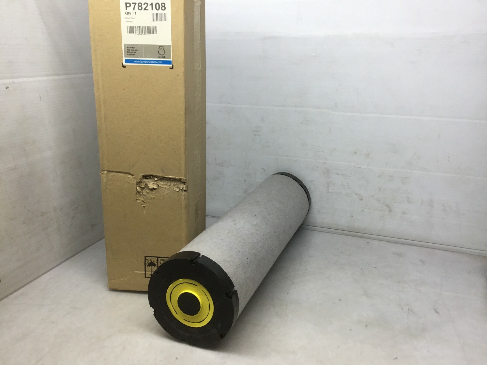 Genuine Donaldson Air Filter P782108 NEW | Aftermarket | 0742330126318