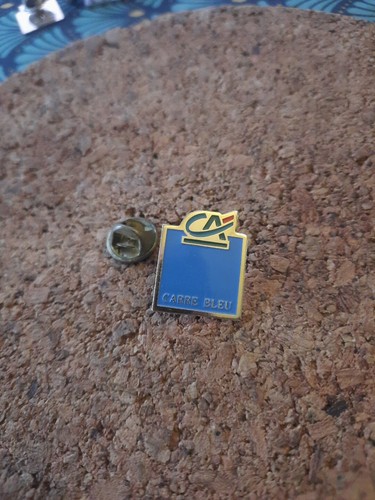 Pin's Credit Agricole Bleu Banque Bank Argent Monney ATM - Pin Pins ...