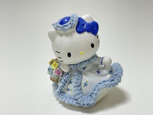 Sanrio Hello Kitty Irish Dresden Collaboration Hello Kitty Happy Day ...