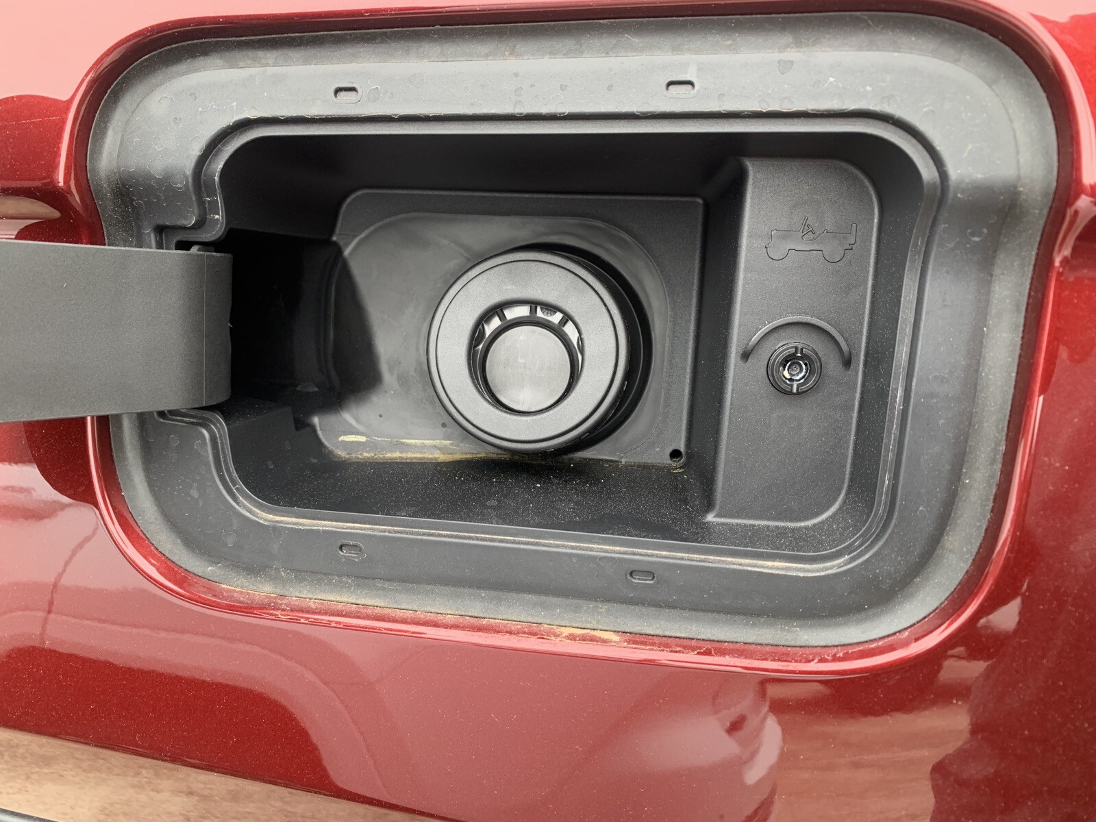 2014-2025 Jeep Grand Cherokee Jeep Capless Gas Cap Dirt & Dust Cover ...