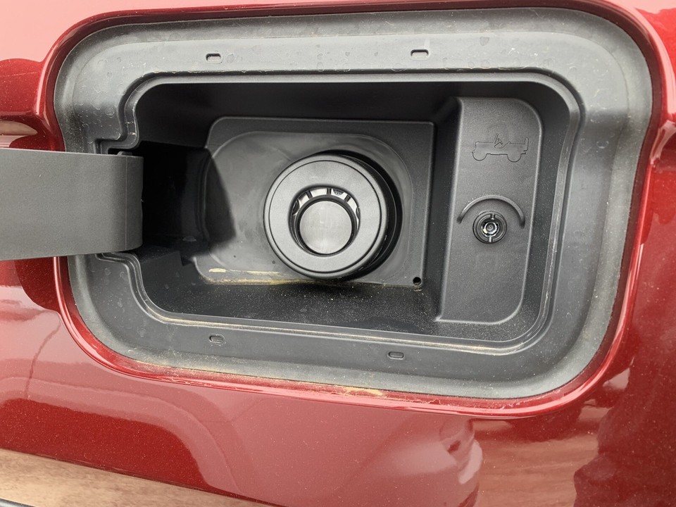 2014-2025 Jeep Grand Cherokee Jeep Capless Gas Cap Dirt & Dust Cover ...