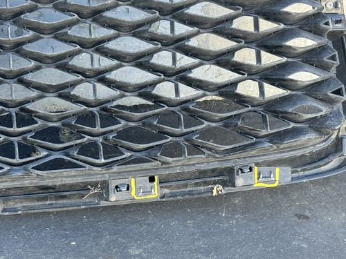 2018 2019 2020 2021 INFINITI QX80 UPPER GRILLE W/Camera & Emblem ...