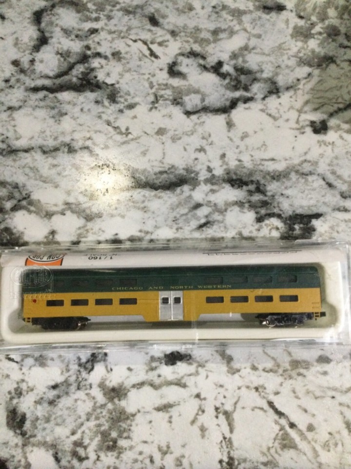 Con-Cor 0001-4411 N Scale Bilevel Commuter Cab Car Chicago North ...