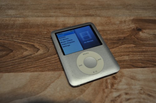 Apple iPod Nano Silver 3rd Generation 4GB Model #A1236 Working HOLDS a ...
