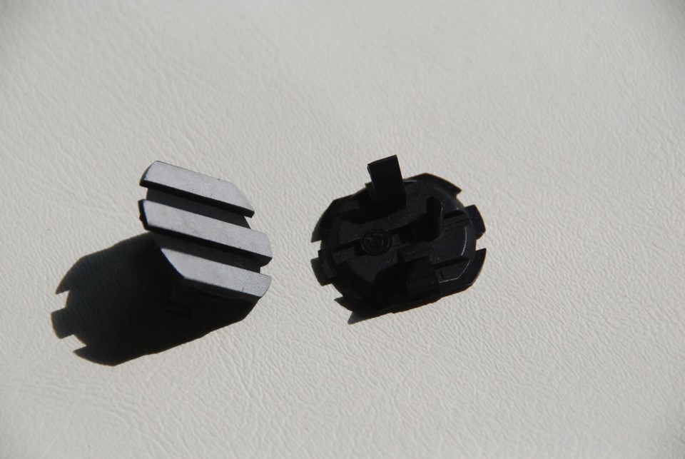 BMW Genuine Engine Cylinder Valve Head Cover Nut Plate Clip Retainer ...