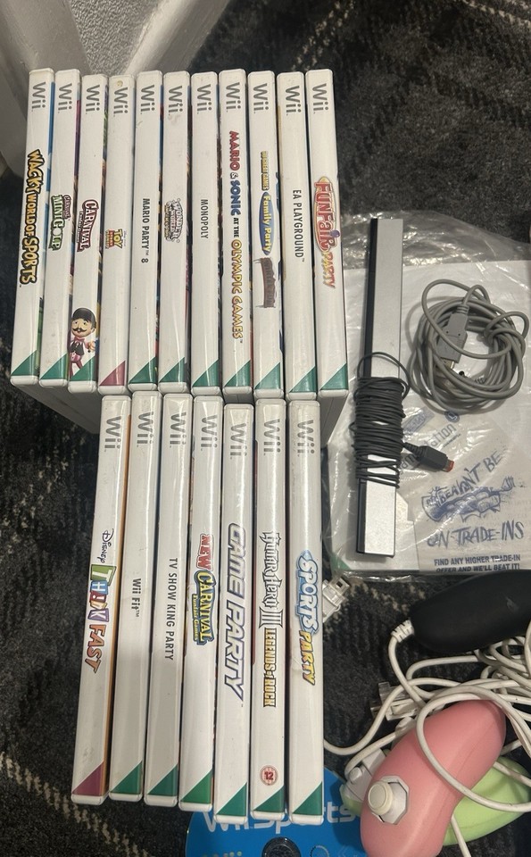 Nintendo Wii White Console X4 Controllers - 19 GAMES Bundle Extras ...
