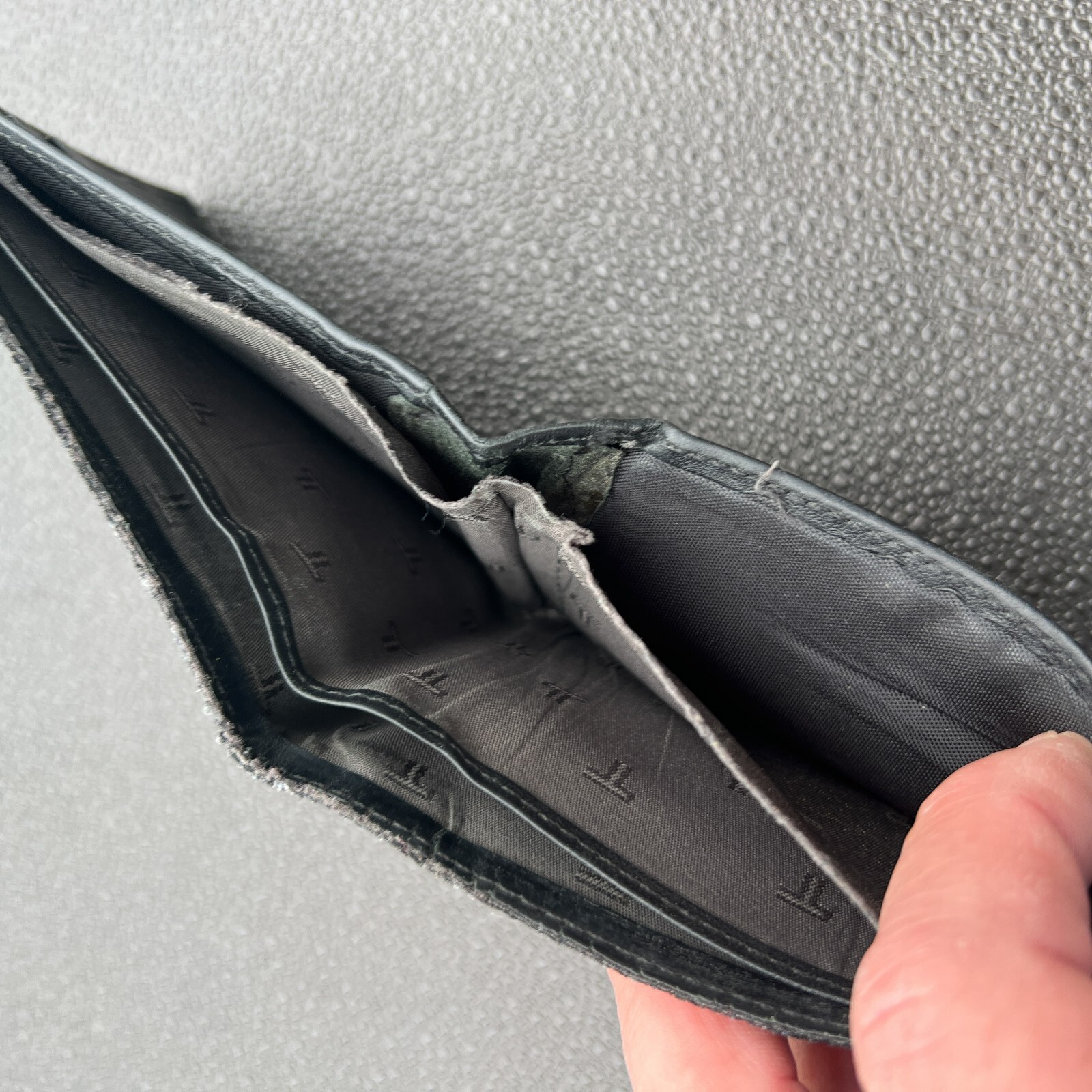 TUMI Black Ballistic Nylon Double Billfold Wallet Leather Signal Vault ...