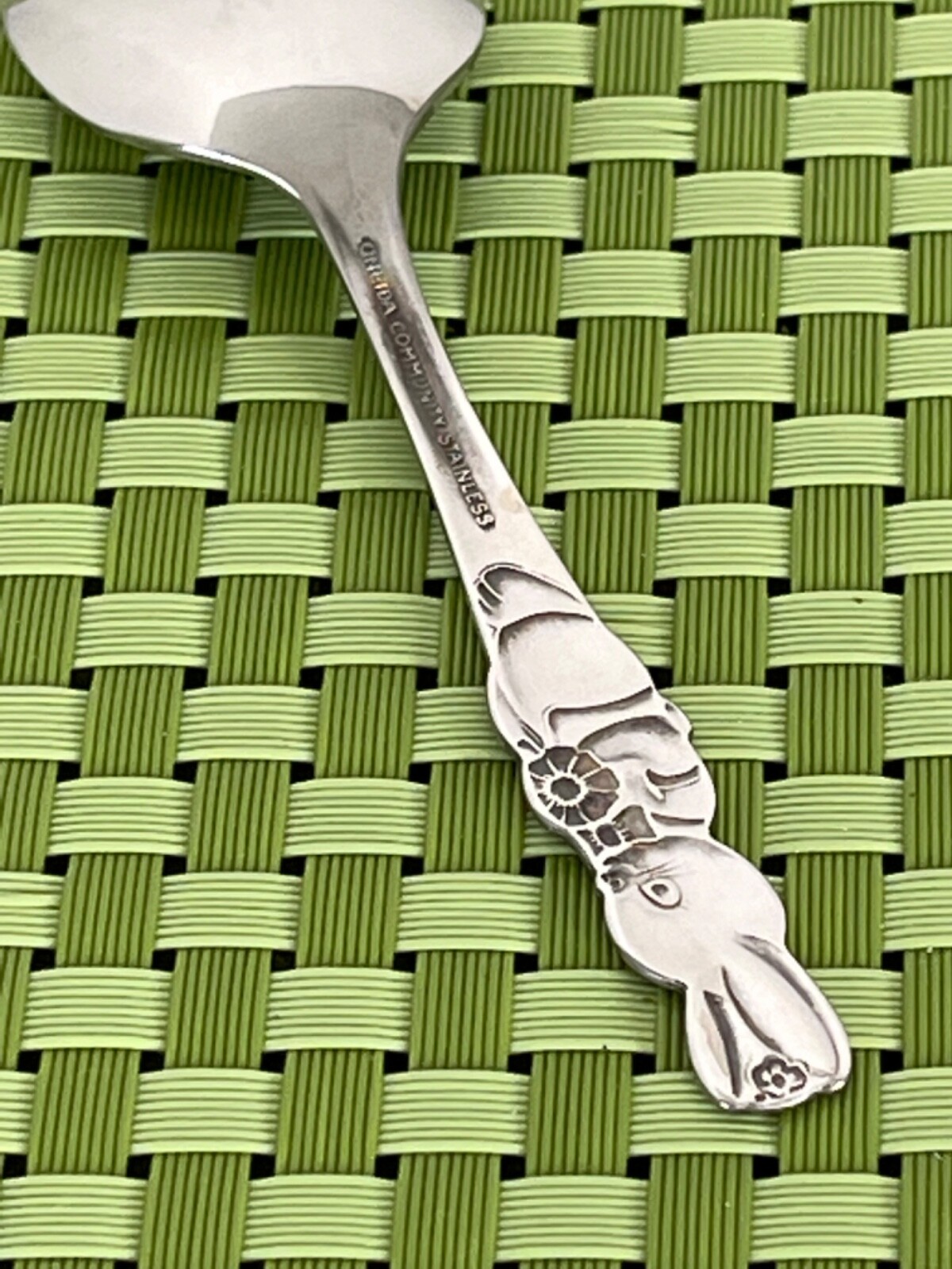 Oneida Community PETER RABBIT Stainless Glossy Smart Choice Flatware ...