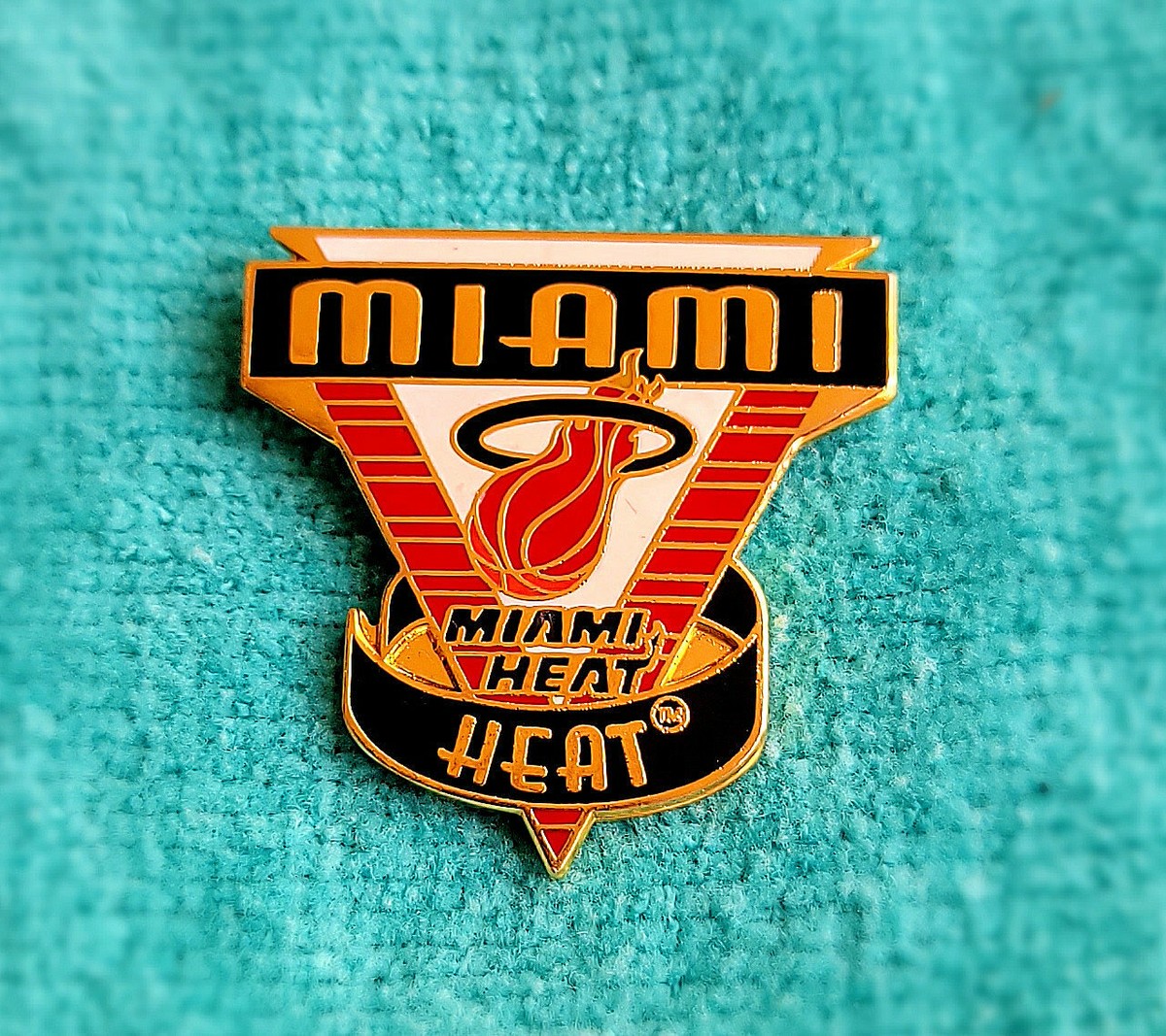 Pin Miami Heat Logo Pink Purple Flowers #6955126