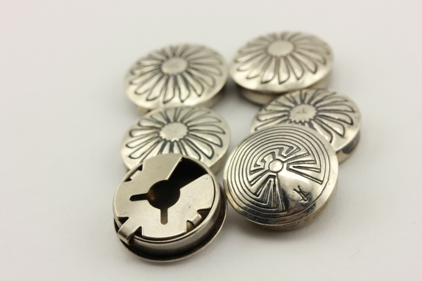 6 six silver nickel buttons 1960s Native American Zun… - Gem
