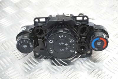 FORD FIESTA MK7 A/C HEATER CLIMATE CONTROLS 2013-2017 FN66 | eBay UK
