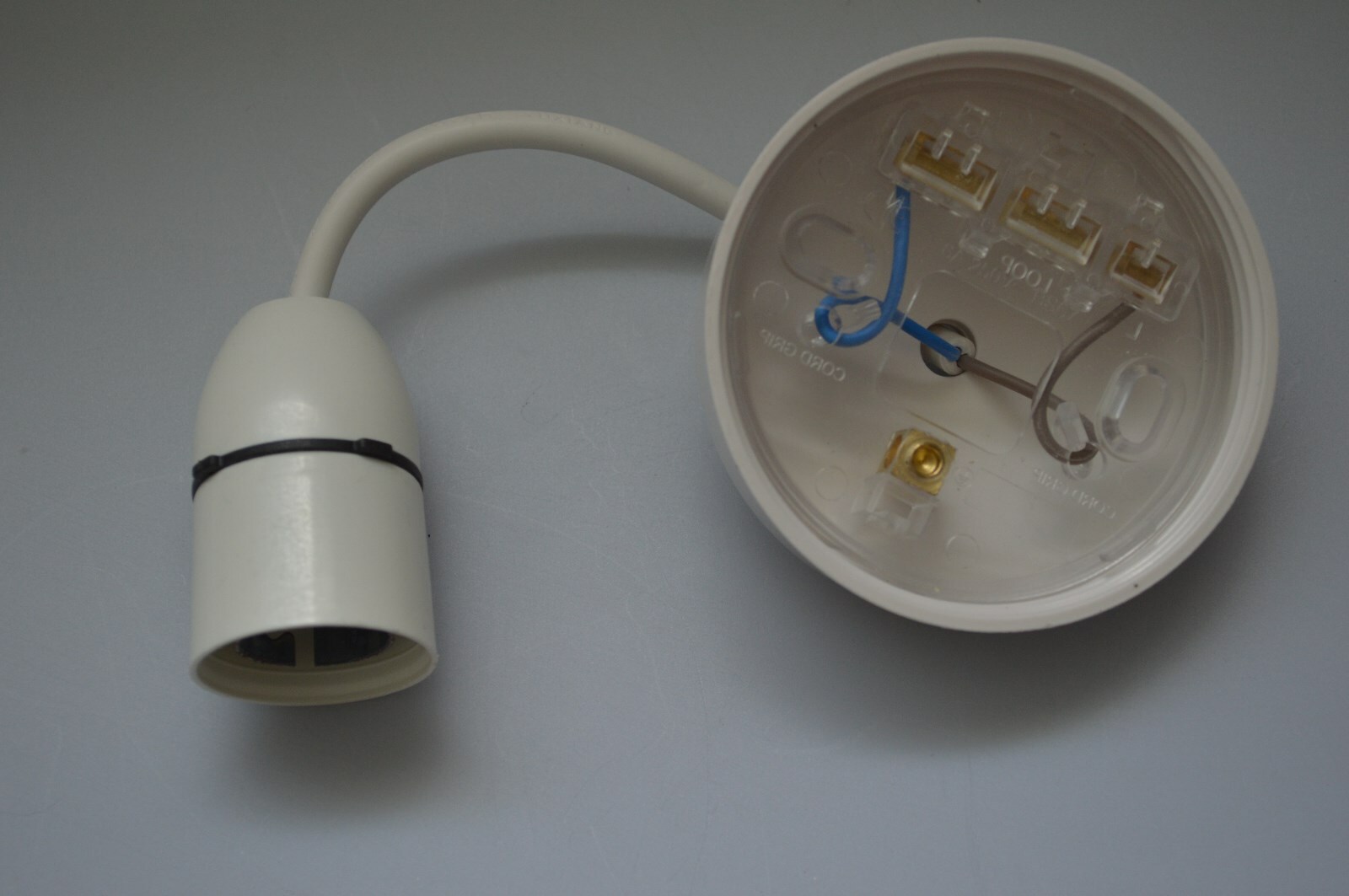 Ceiling Rose Light Pendant Fitting Set 6" B22 Bayonet BC Bulb Holder UK ...