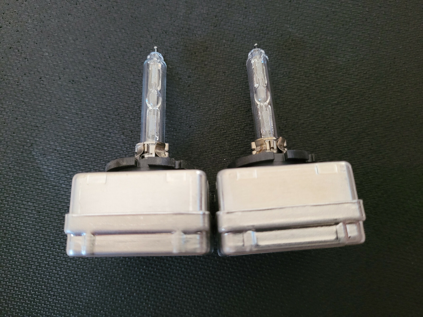 Osram XenArc D1S 35w HID Headlight Bulb 66140, OEM (LOT OF 2) | eBay