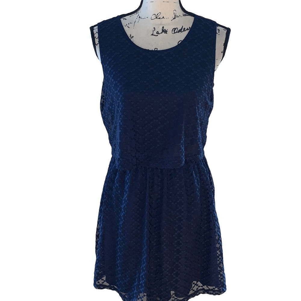 SPEECHLESS navy layered eyelet midi dress Medium - Gem